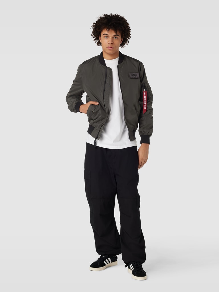 Kup online Alpha Industries Bomberka z naszywką z logo model ‘MA-1 TTC ...