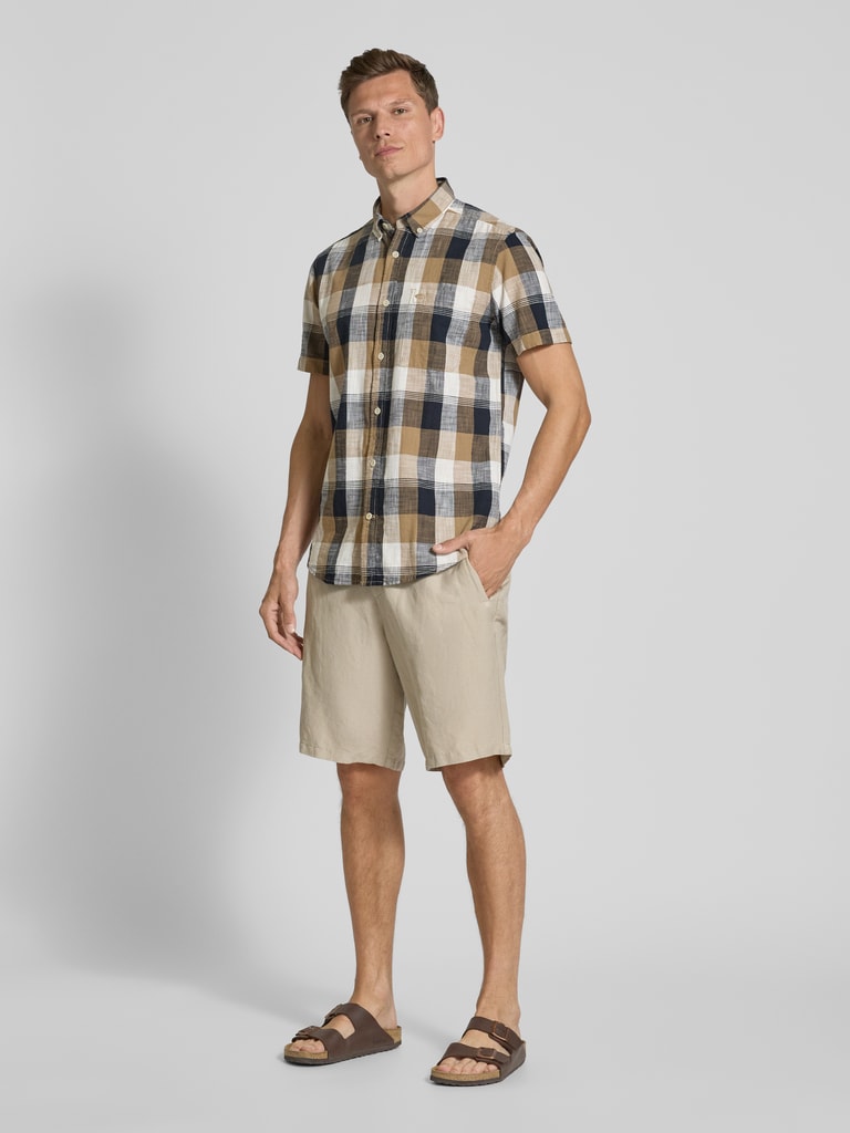 camel active Regular Fit Freizeithemd mit Button-Down-Kragen (oliv ...