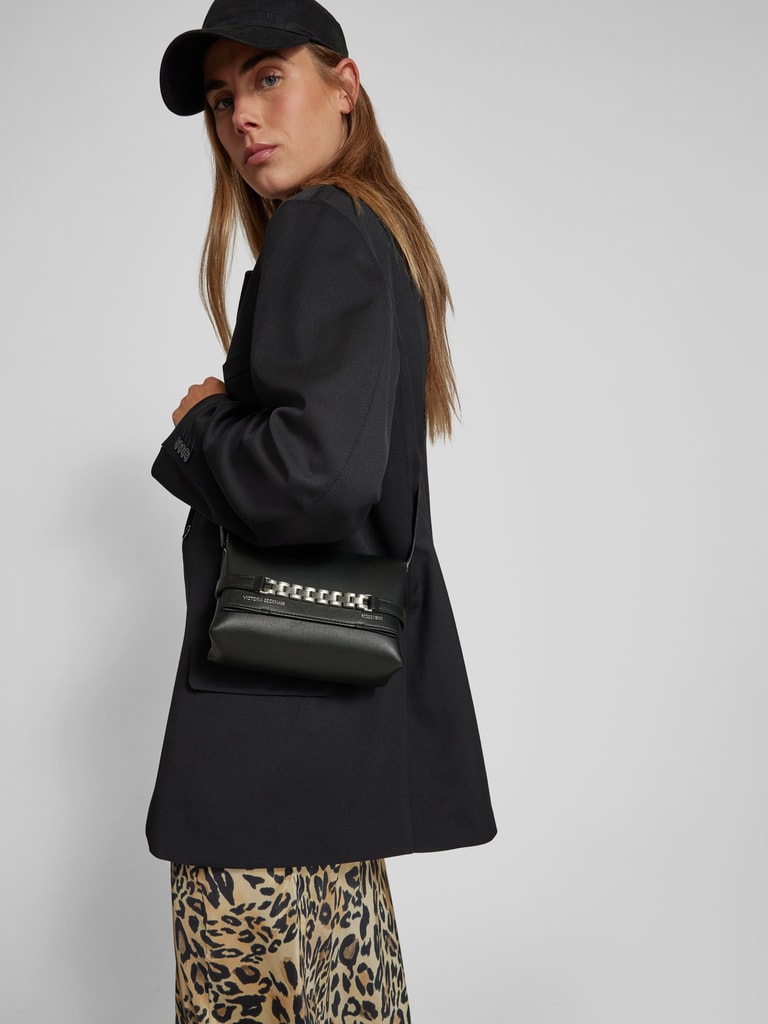 Victoria Beckham Umhängetasche mit Label-Applikation (black) online kaufen