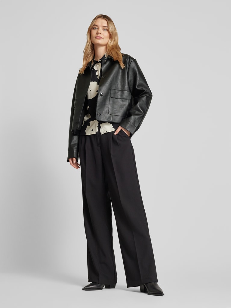 Neo Noir Jacke mit Knopfverschluss Modell 'Romana' (black) online kaufen